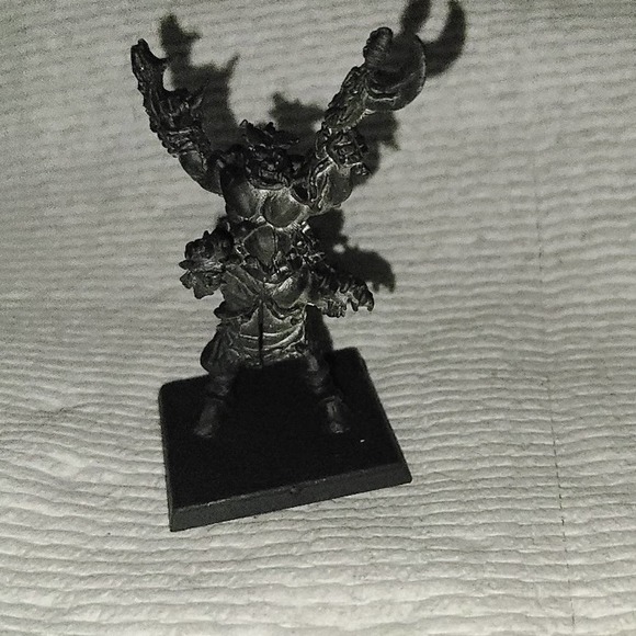 Games Workshop | Games | Warhammer 4k Tyranid Dominator Rogue Trader ...